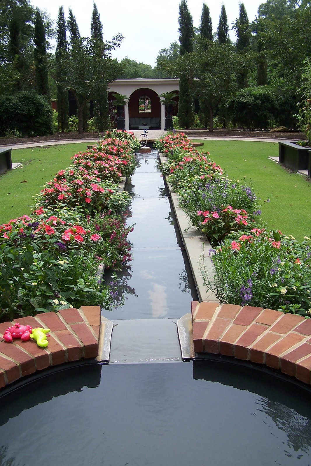 TARA DILLARD: Landscape Design: Focal Point, Axis