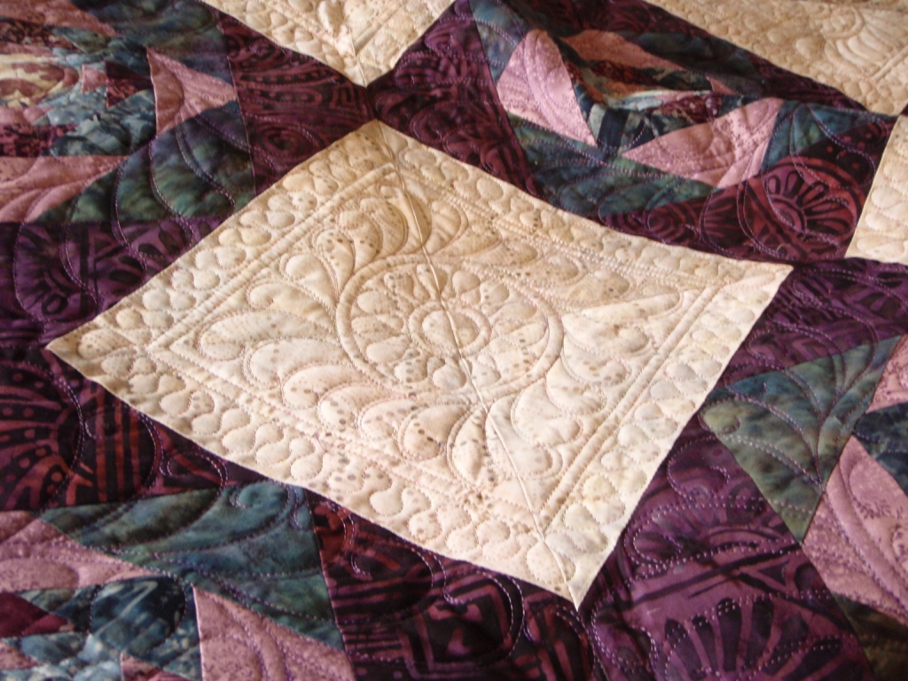 Margie Quilts.....: Dixie's Exploding Pineapple