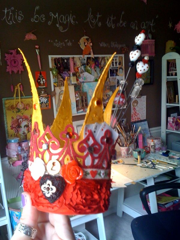 Darkling Woods Studio: Queen of Hearts Crown-Pattern