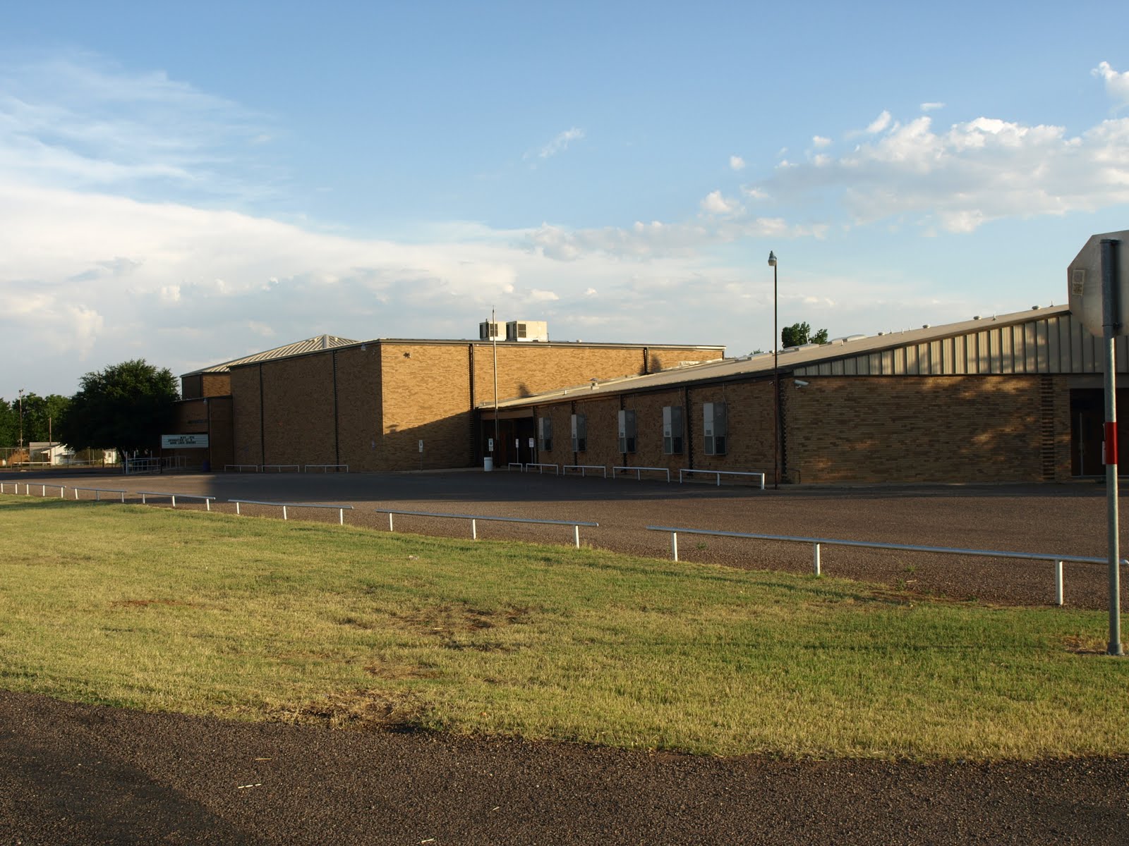 Kanyon and Erika: welcome to welch, tx