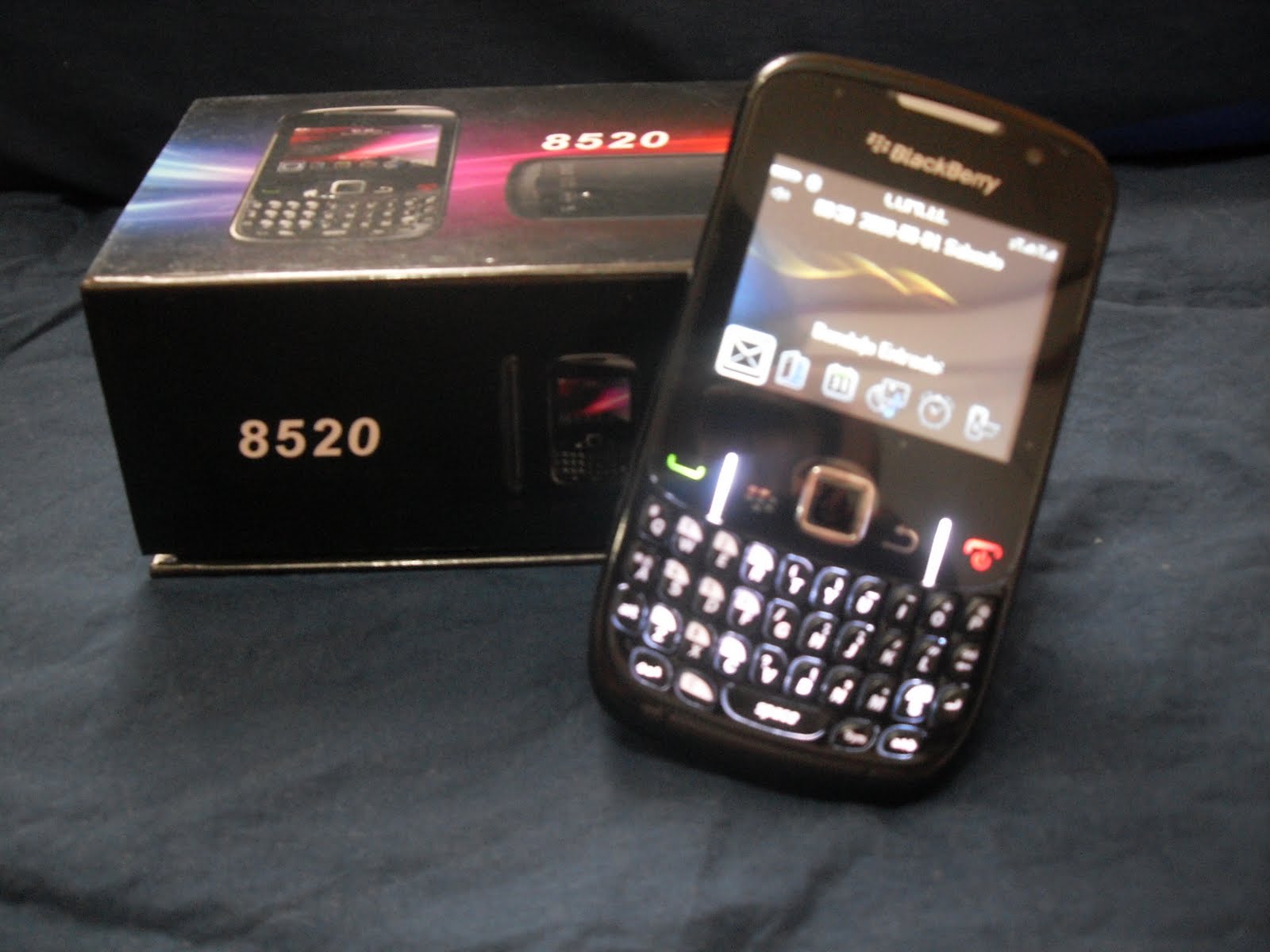 BLACKBERRY 8520 DE DOBLE SIM CARD Y TELEVISION ANALOGA: Celulares ...