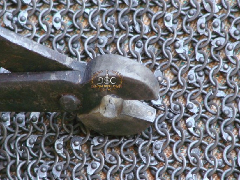 Chain Maile by Daniyal Steel Crafts