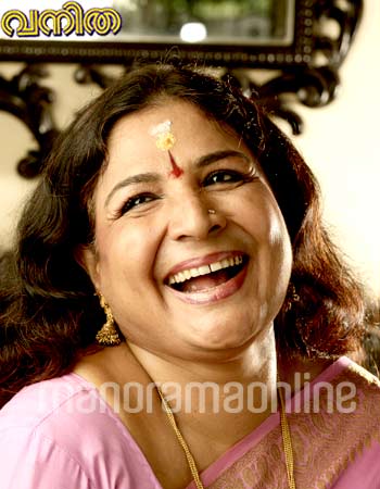 Film Actress Photos: Old Actress Jayabharathi Hot Photos