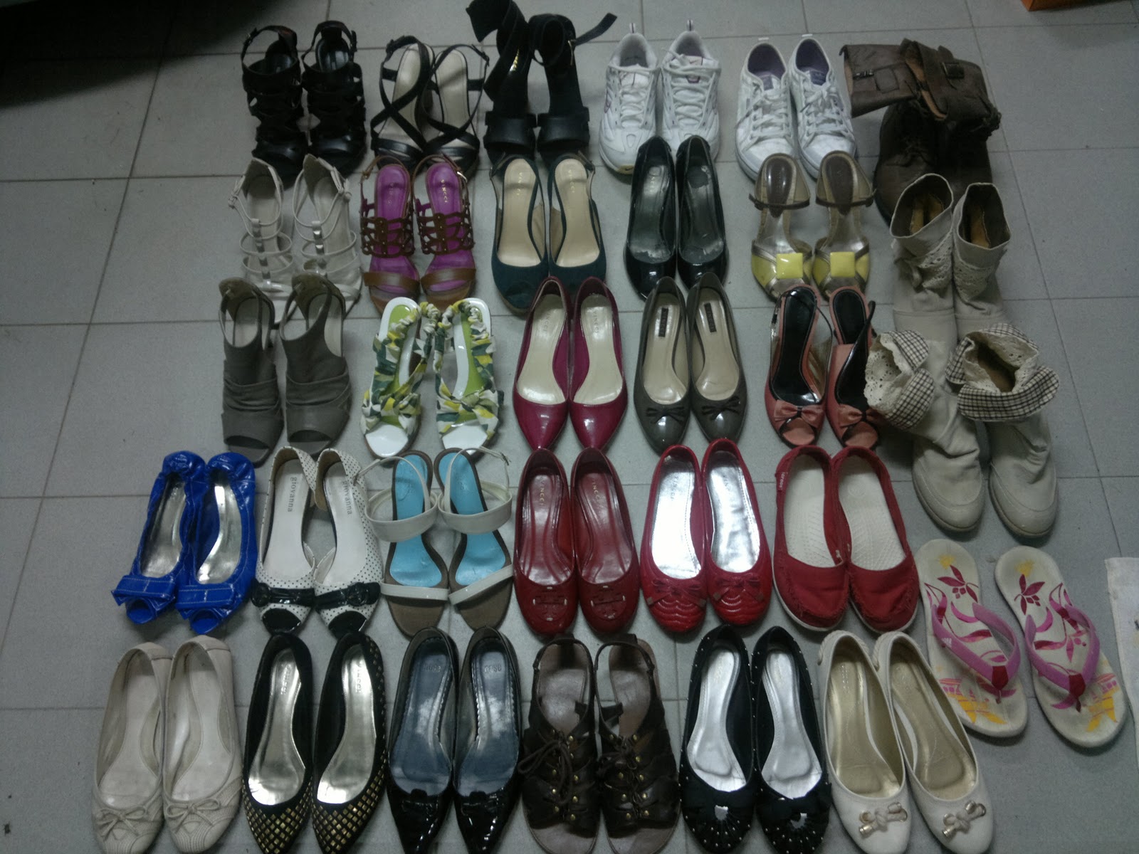 peri's *Paradise*: shoe lover???