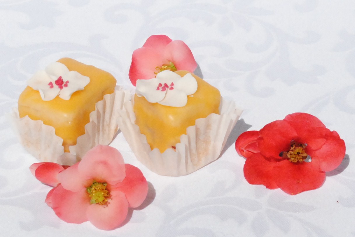 Le Petit Four: Spring petits fours