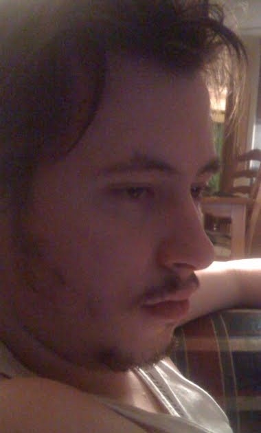 Keanu Reeves Look-A-Like ~ Celebrity Look Alike