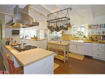 Sally Field Million Dollar Malibu Home ~ Celebrity Houses