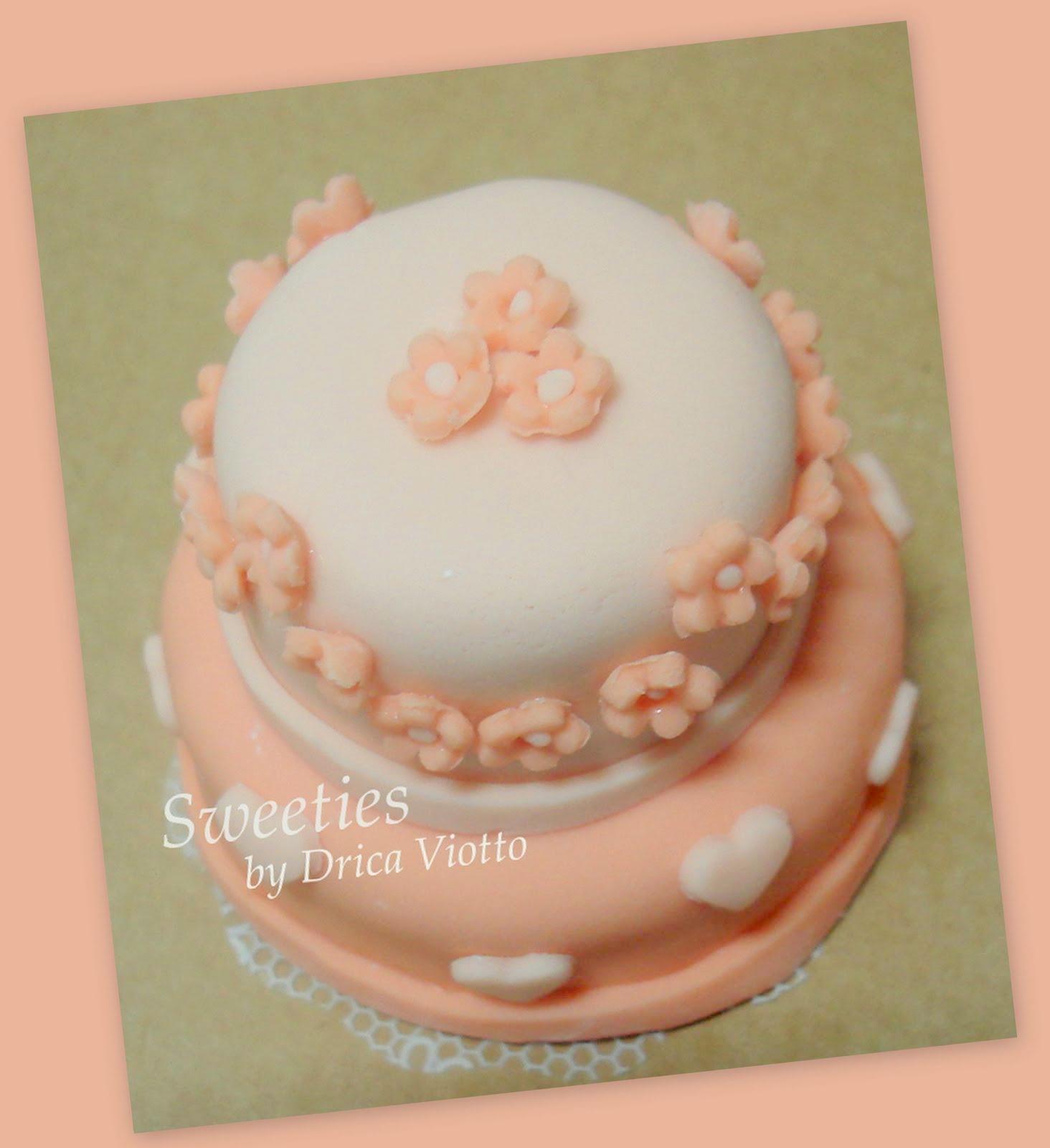 Sweeties by Drica Viotto: Mini bolos de dois andares