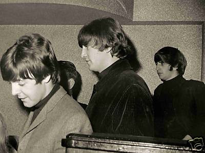 Meet the Beatles for Real: Run away Beatles fan