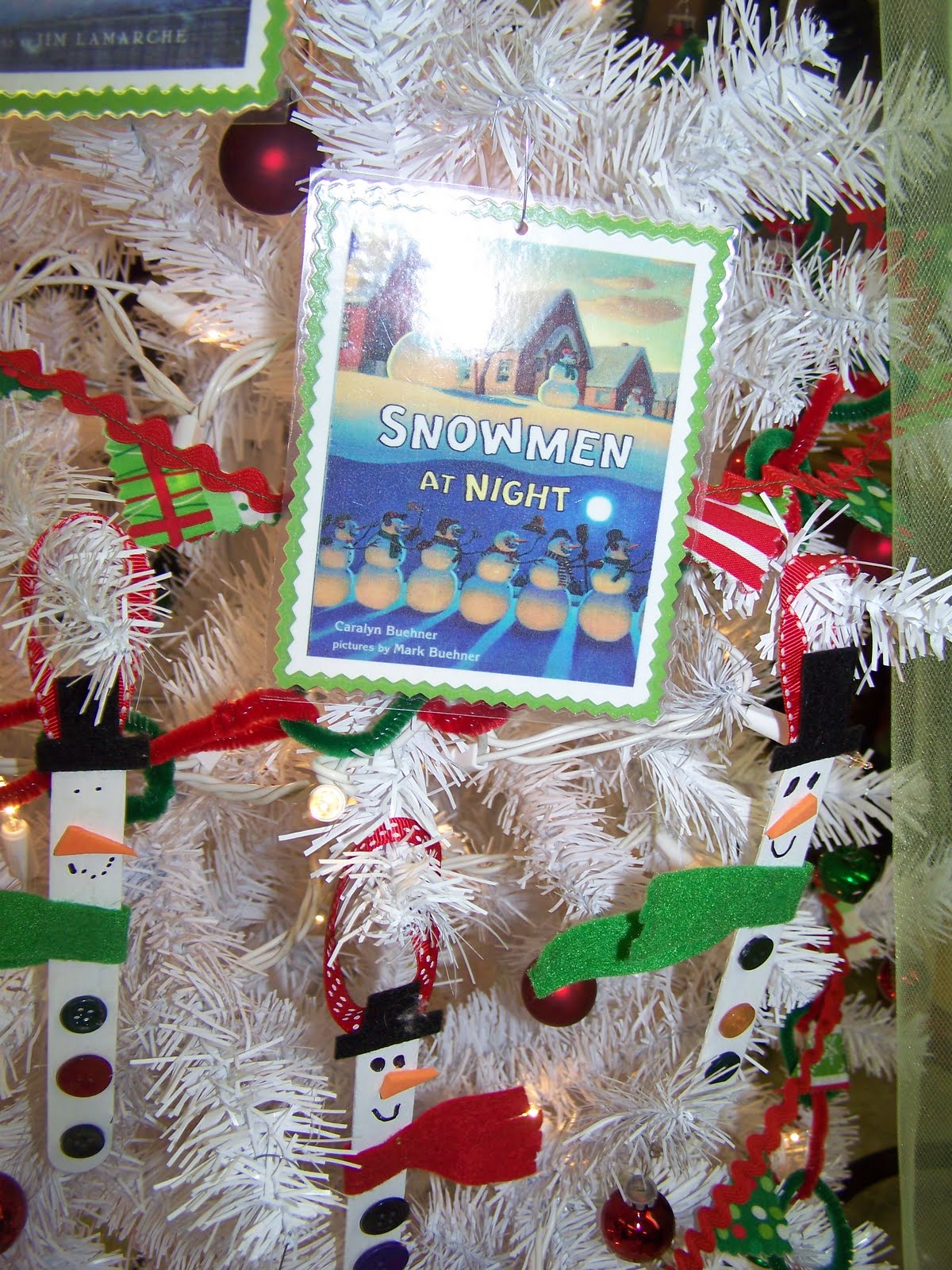 A Day of Wonders: Storybook Christmas Tree