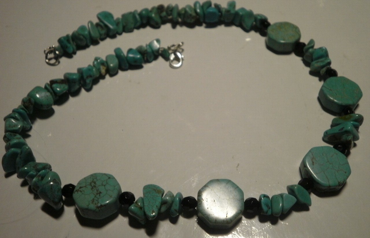 jurgitos ranku darbo papuosalai: darbai is akmenu