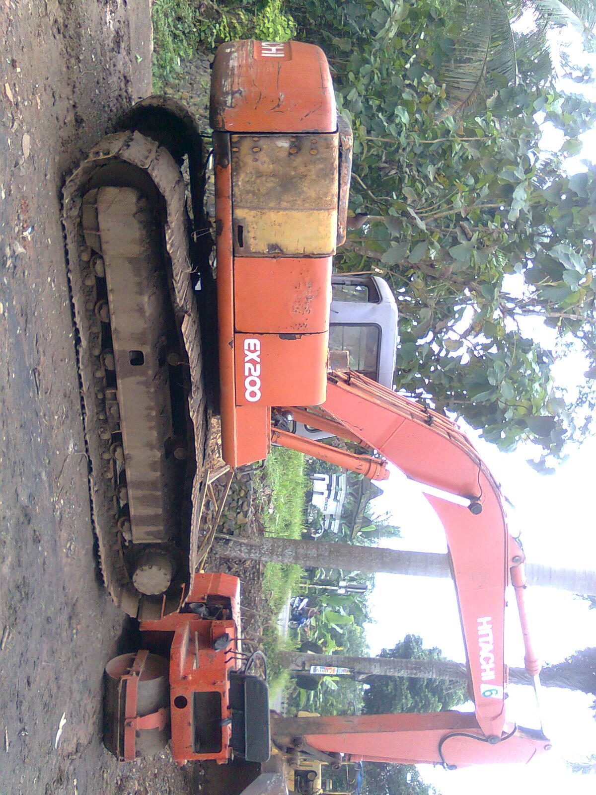 ALAT BERAT (BEGO/ESKAVATOR): 2010