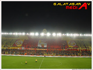 Galatasaray Pankartları: Asaletin Bize Yeter 2005 Fb Lig Maçı