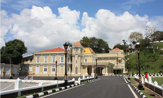 TERENGGANU... kelainan tercipta: ISTANA MAZIAH