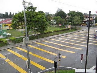 PENGHUNI GUA: GARISAN KUNING : JKR , JKJR ......BUKALAH MATA TU