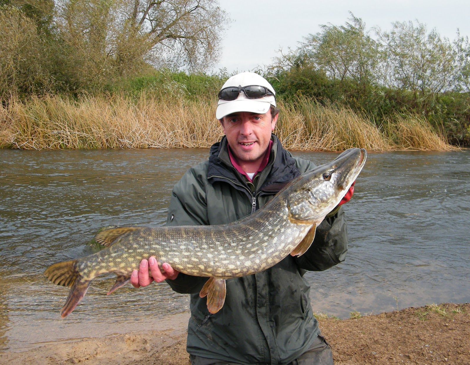 Joe Chatterton's Angling Diary: Pike and Zander, Warks Avon.