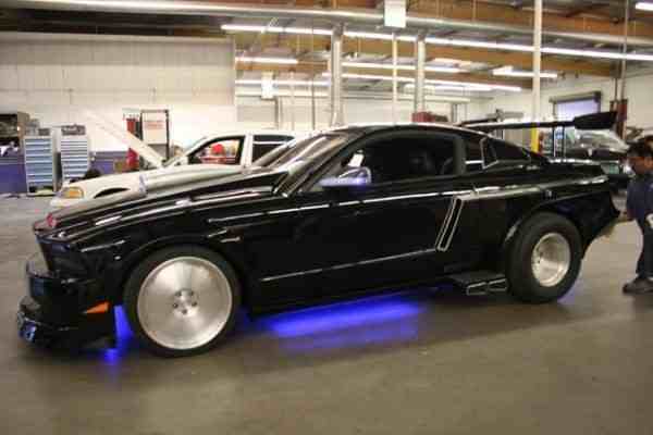 EL COCHE FANTASTICO ( KNIGHT RIDER 2008-2009) FORD MUSTANG KITT 3000