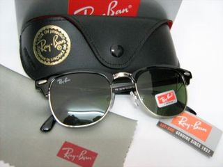 ** Green Market**: RAY BAN WAYFARER CLUB MASTER 3016