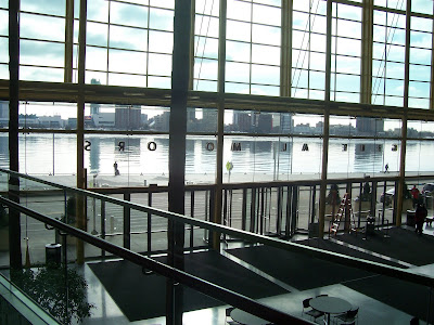 FREE IS MY LIFE: Santa and the Ren Cen -Tour the Best of Detroit