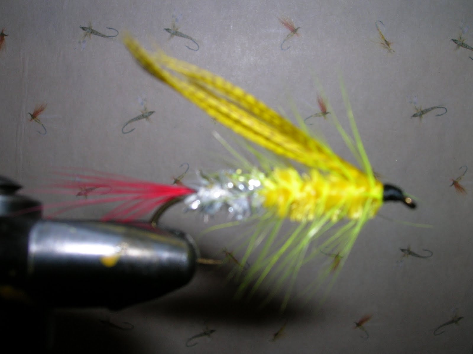 BUGGIN' OUT.: Warden's Worry - Bass Fly Tying Pattern