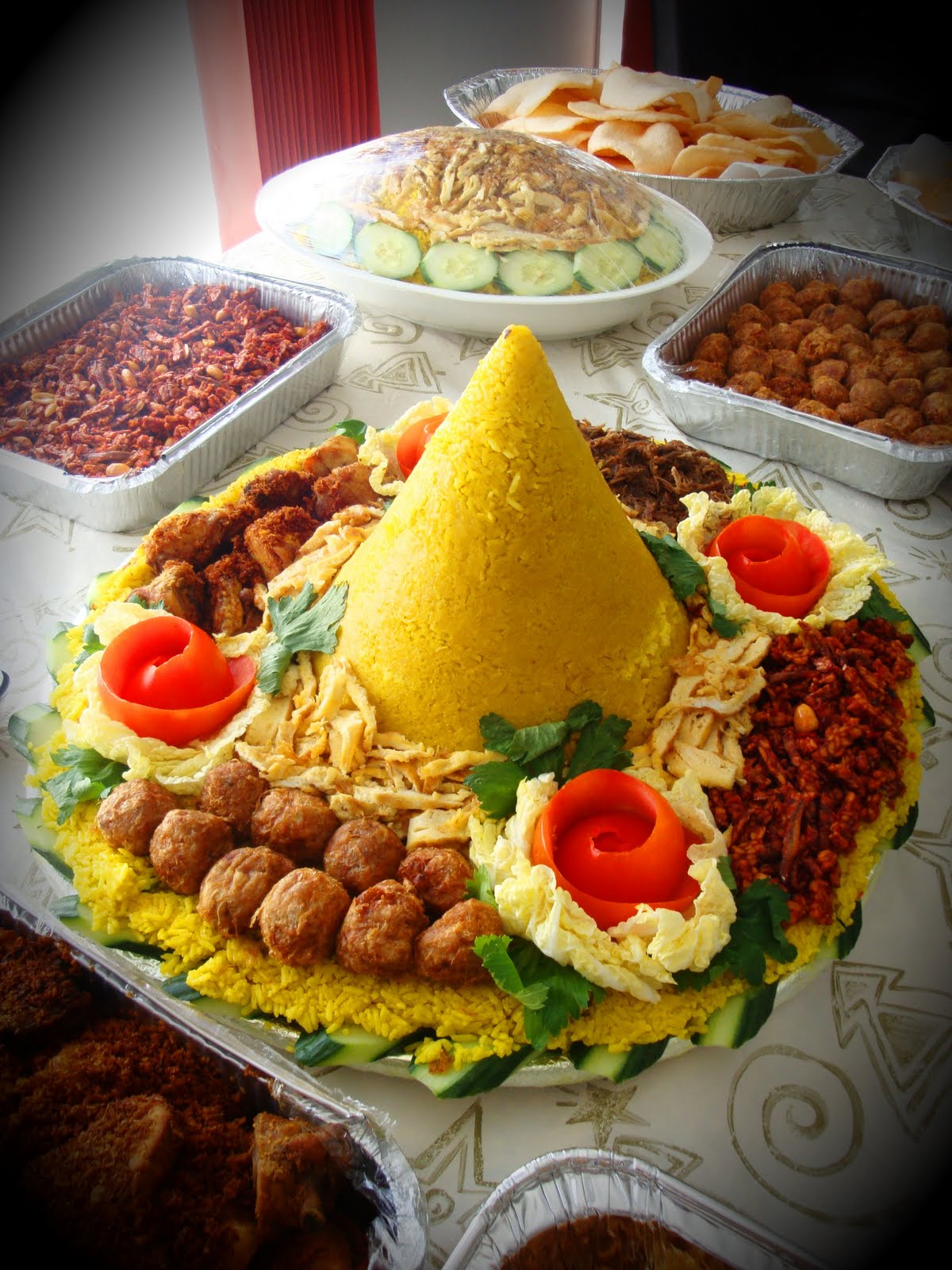 inspiration: Nasi Tumpeng