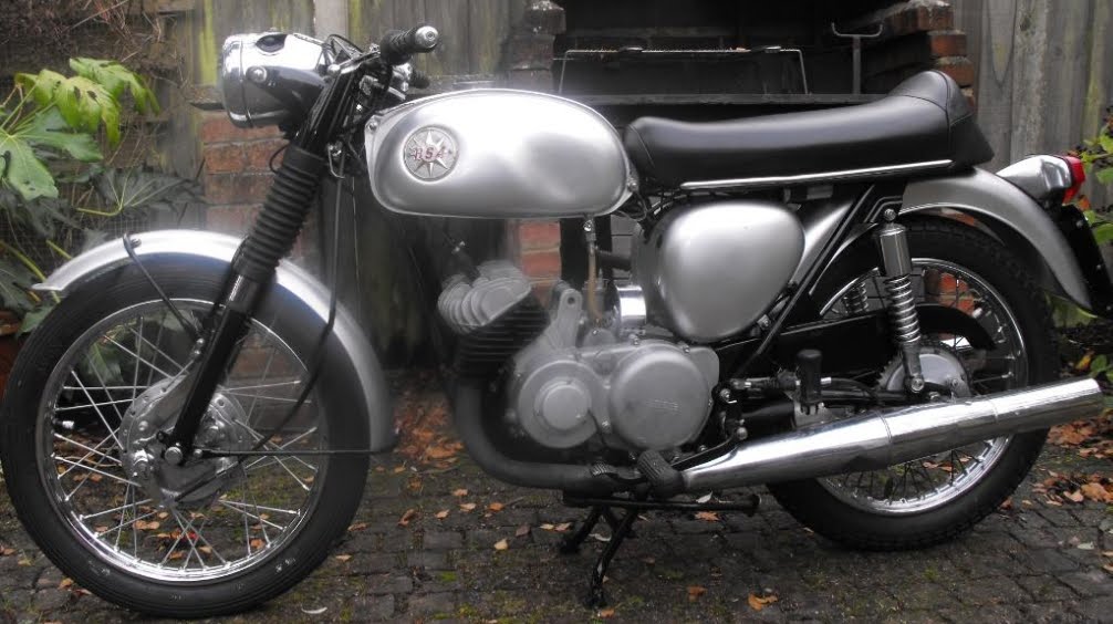Bsa Bantam Blog!: D10 fitted with ARIEL ARROW engine