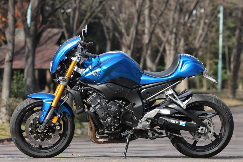 酒 レーサー (Sake Racers): FZ1 by MotorRock