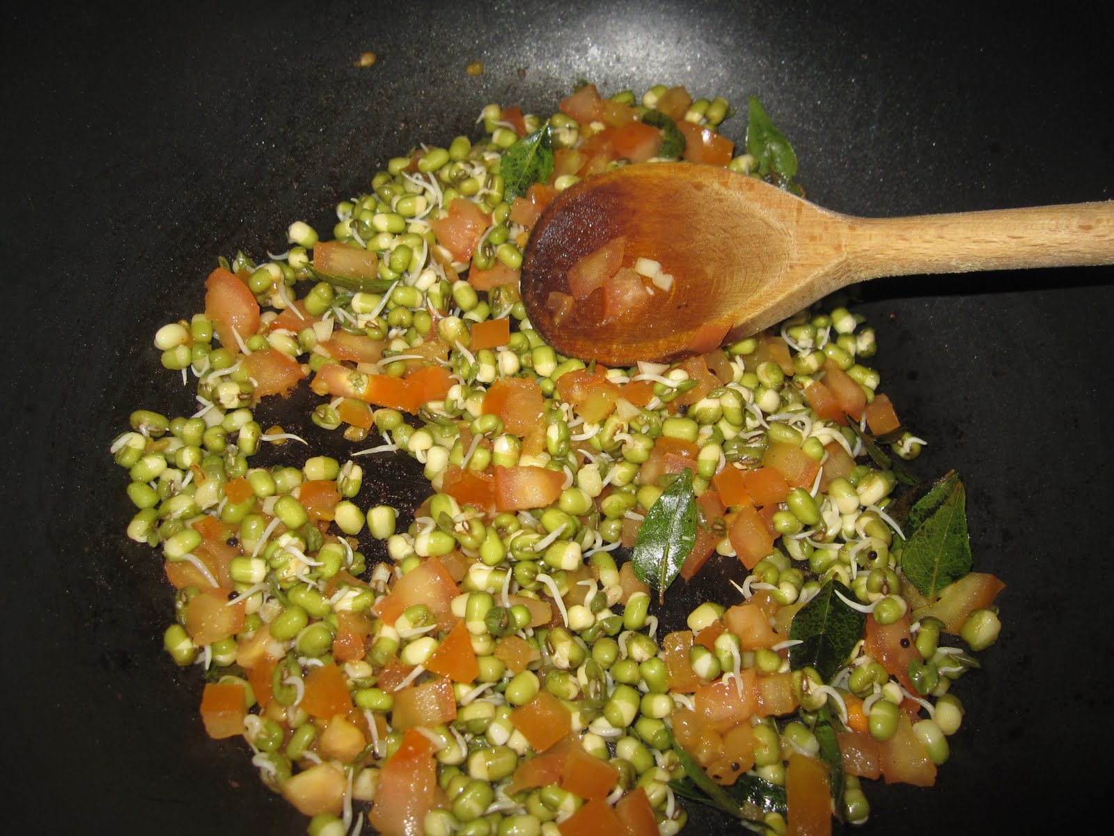 Cook blog: Sprouted mung sabji