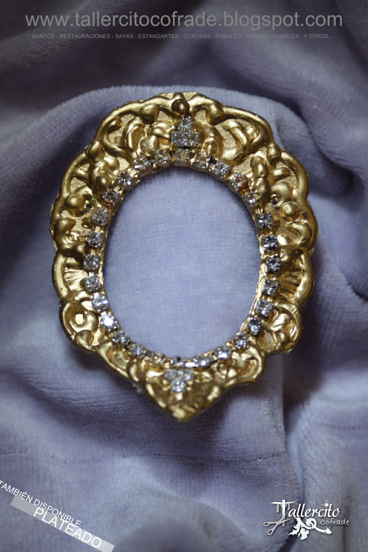 Rostrillo dorado con imitaciones de piedras preciosas