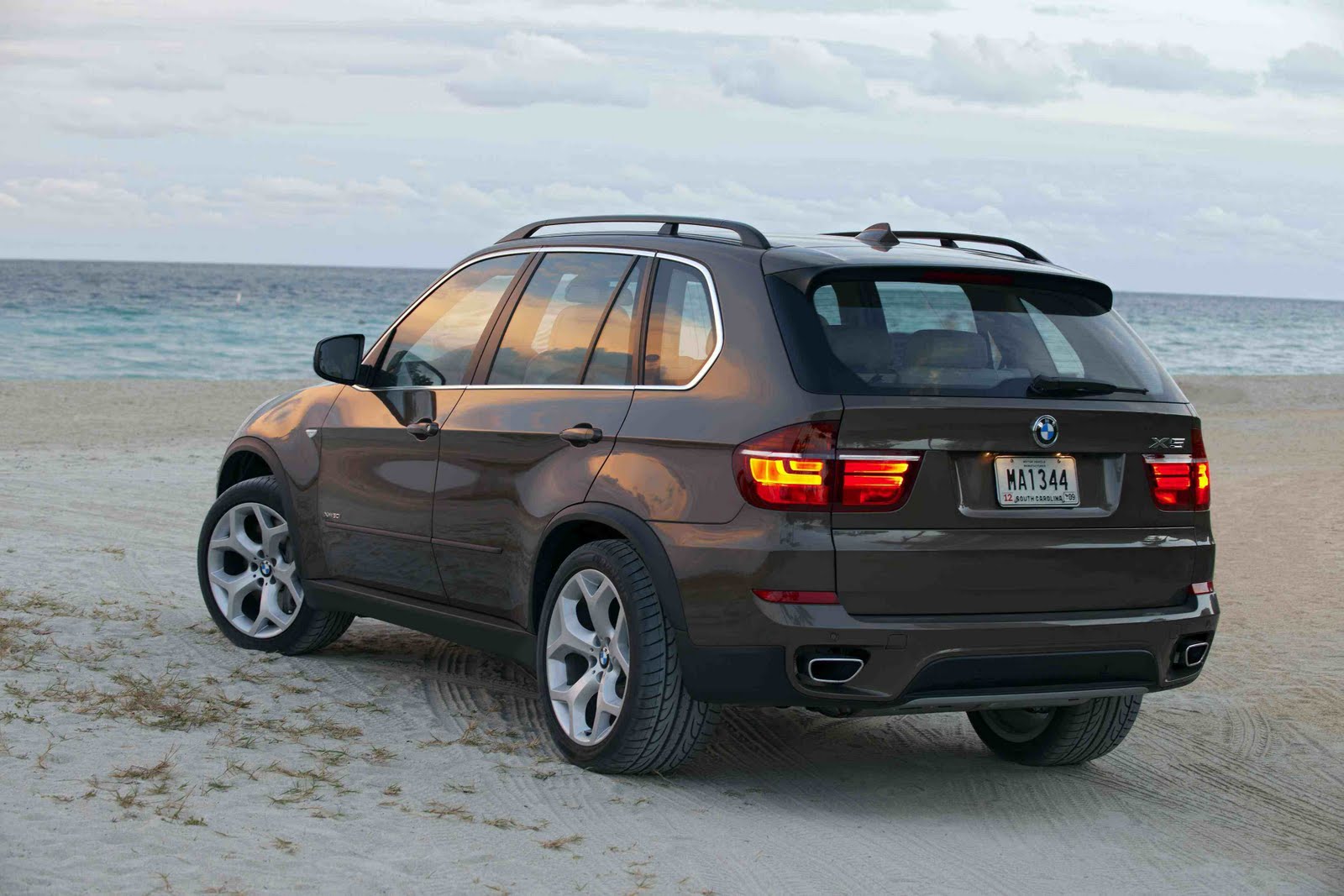 Irish Car+Travel Magazine: BMW's model year update 2010 Irish Car+Travel Magazine: BMW's model year update 2010
