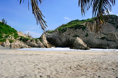 Tourism in real mexico - english version: maruata, michoacan