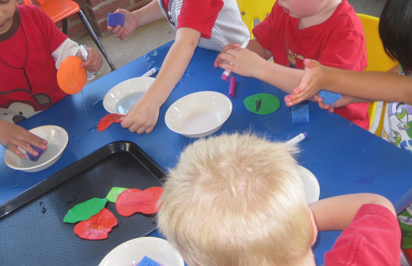Beansprouts Preschool Blog: Washing Fruits and Veggies Activity