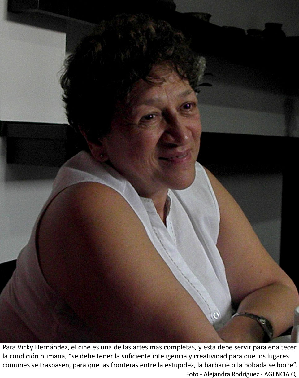 VICKY HERNÁNDEZ, UNA ARTISTA CON MUCHO ‘ROLLO’ ~ Agencia Q