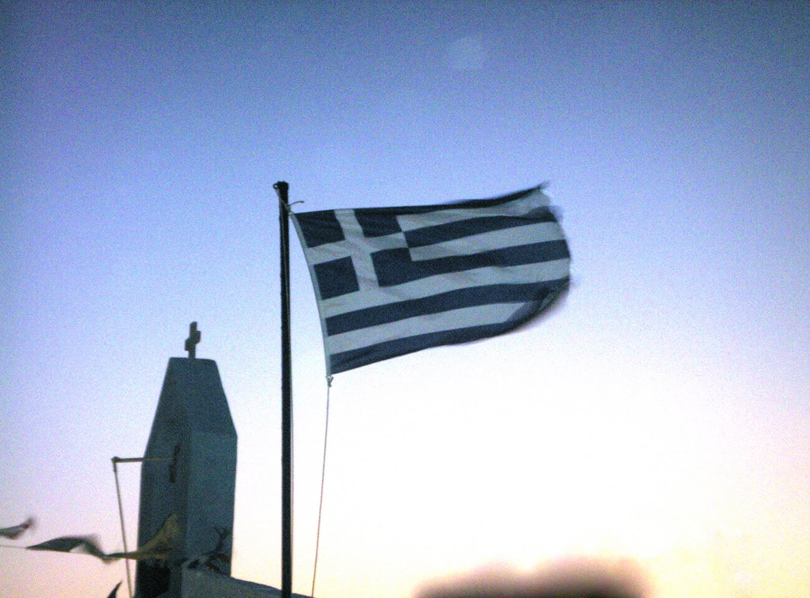 Patmos-Πάτμος: Ο ΔΡΟΥΤΣΑΣ , ΒΓΑΖΕΙ ΤΟΝ ΣΤΑΥΡΟ ΑΠΟ ΤΗΝ ΣΗΜΑΙΑ ΜΑΣ ...