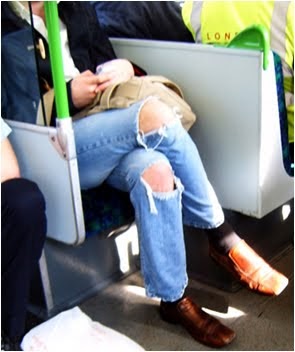 Ibnu Hasyim: Siaplah! Fesyen Jean Koyak Rabak Bakal Menyerang Remaja M'sia!