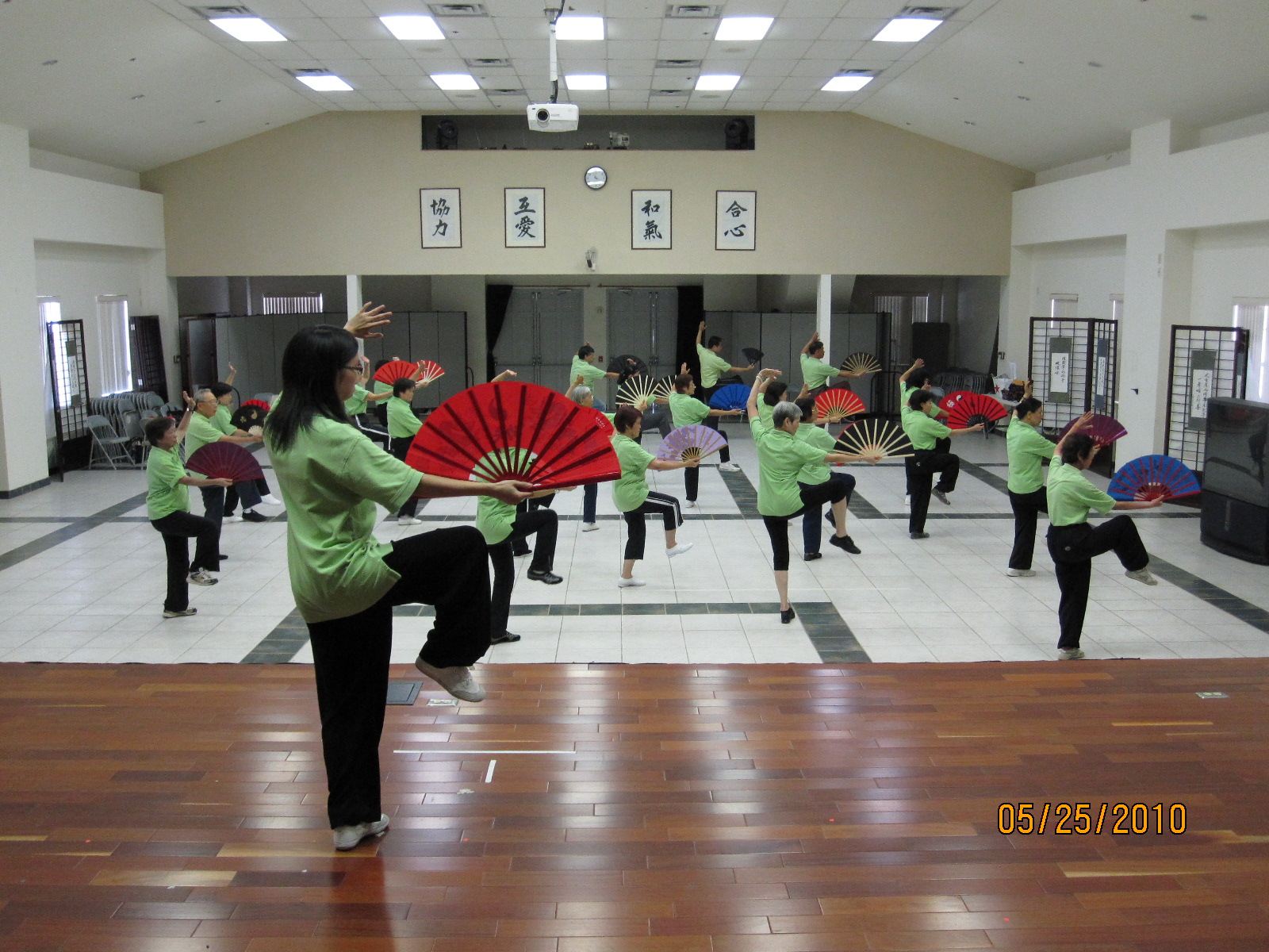 USA TAI CHI ACADEMY 美國太極拳學會: KUNG FU FAN Training