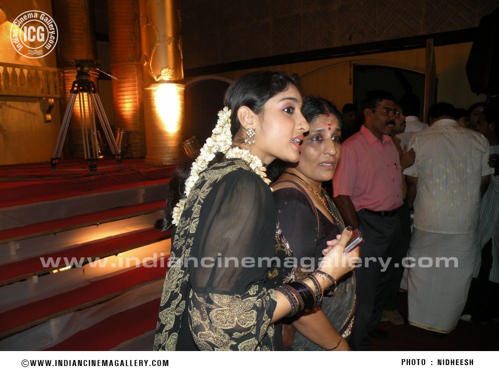 malayali actress: deepa rahul anchor