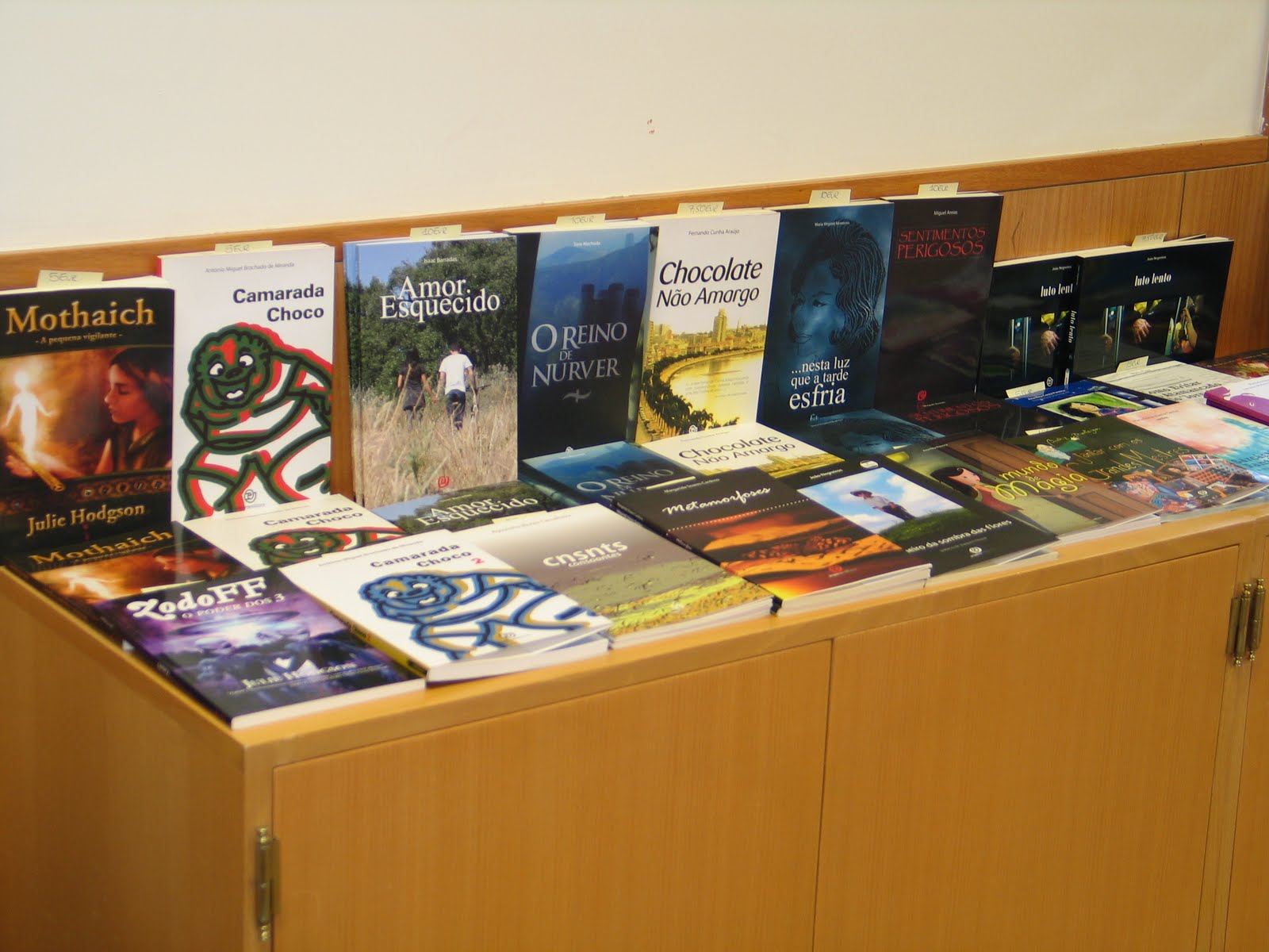 Papiro Editora: FEIRA DO LIVRO - CAROLINA MICHAELIS