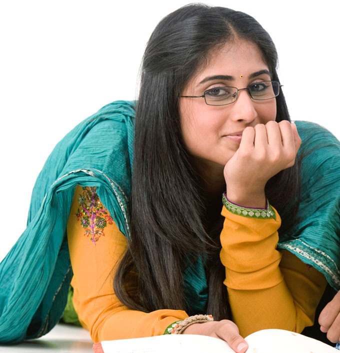 Tollywood Actress Baby Shamili Latest Hot Stills,Execlusiv Sarees ...