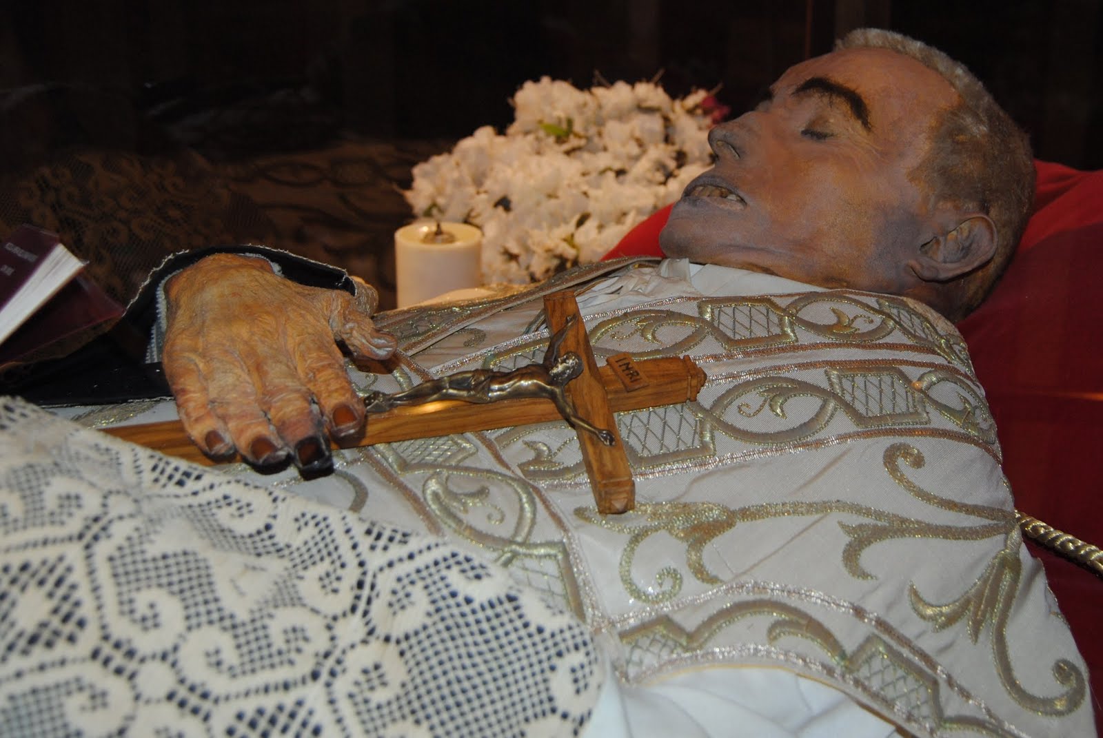 Orbis Catholicus Secundus: Incorrupt Body of St. Luigi Orione