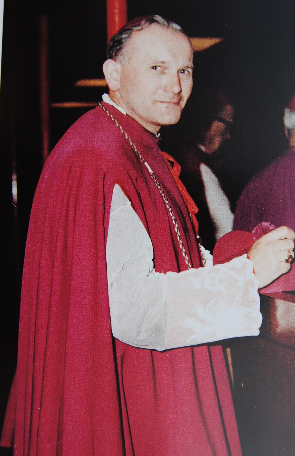 Orbis Catholicus Secundus: What the Mantelletta Looks Like