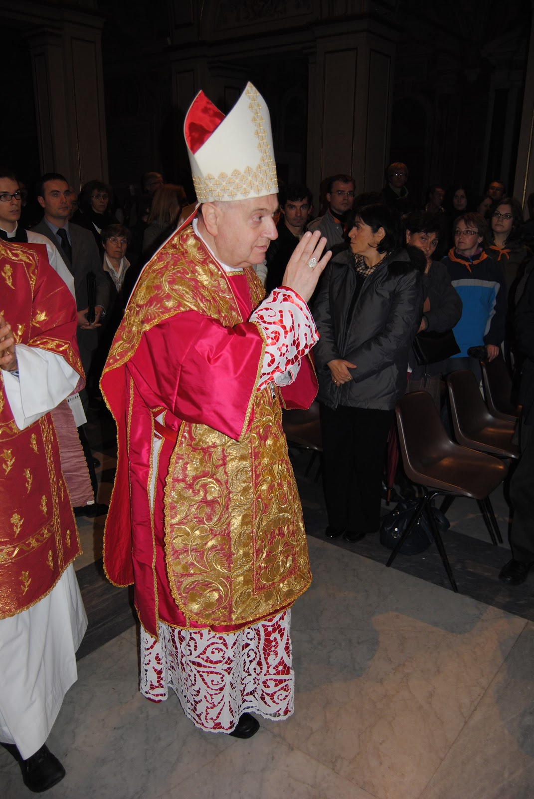 Orbis Catholicus Secundus: Angelo Cardinal Comastri