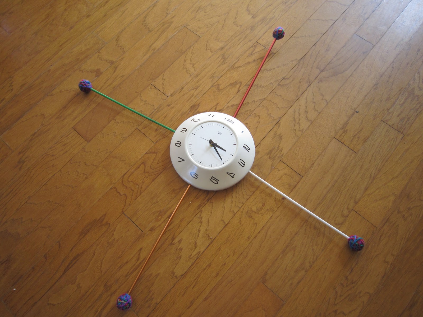 I Love to Create - Mid-Century Modern Knitting Needle Clock