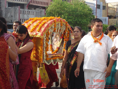 Sai Wallpaper: Palki Yatra at Sai Kuteer Mandir, Ghaziabad