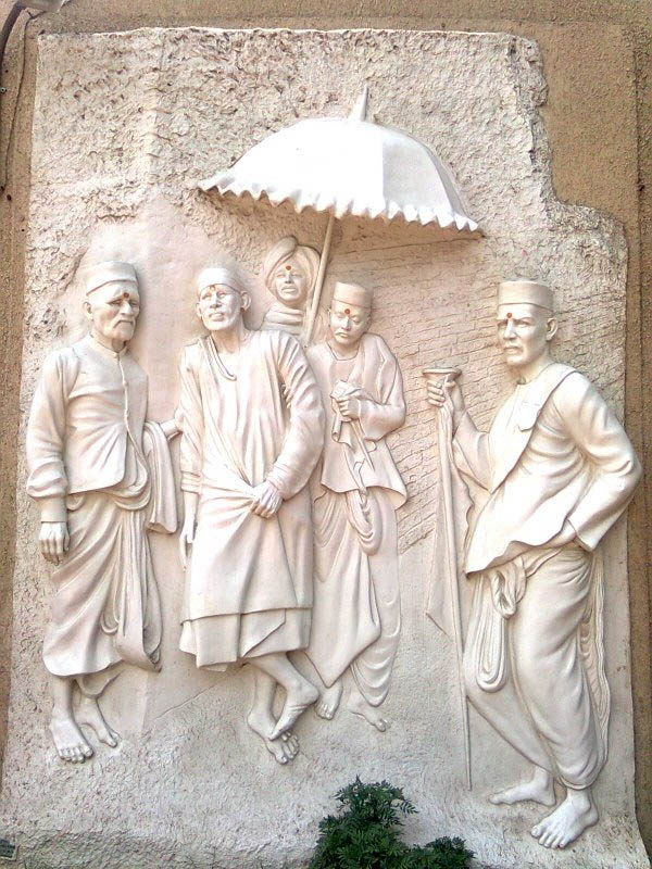 Sai Wallpaper: Sai Baba Art Work On A Wall Near Chavadi