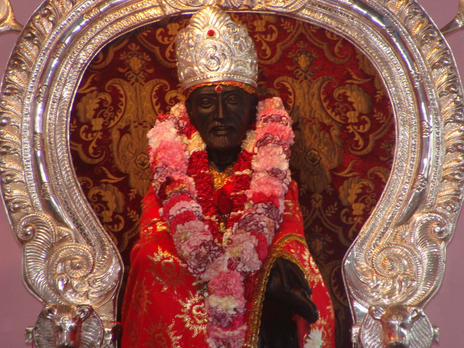 Sai Wallpaper: Sri Sai Amruta Narayana Sarveshwara Aaalayam, Virginia, USA.