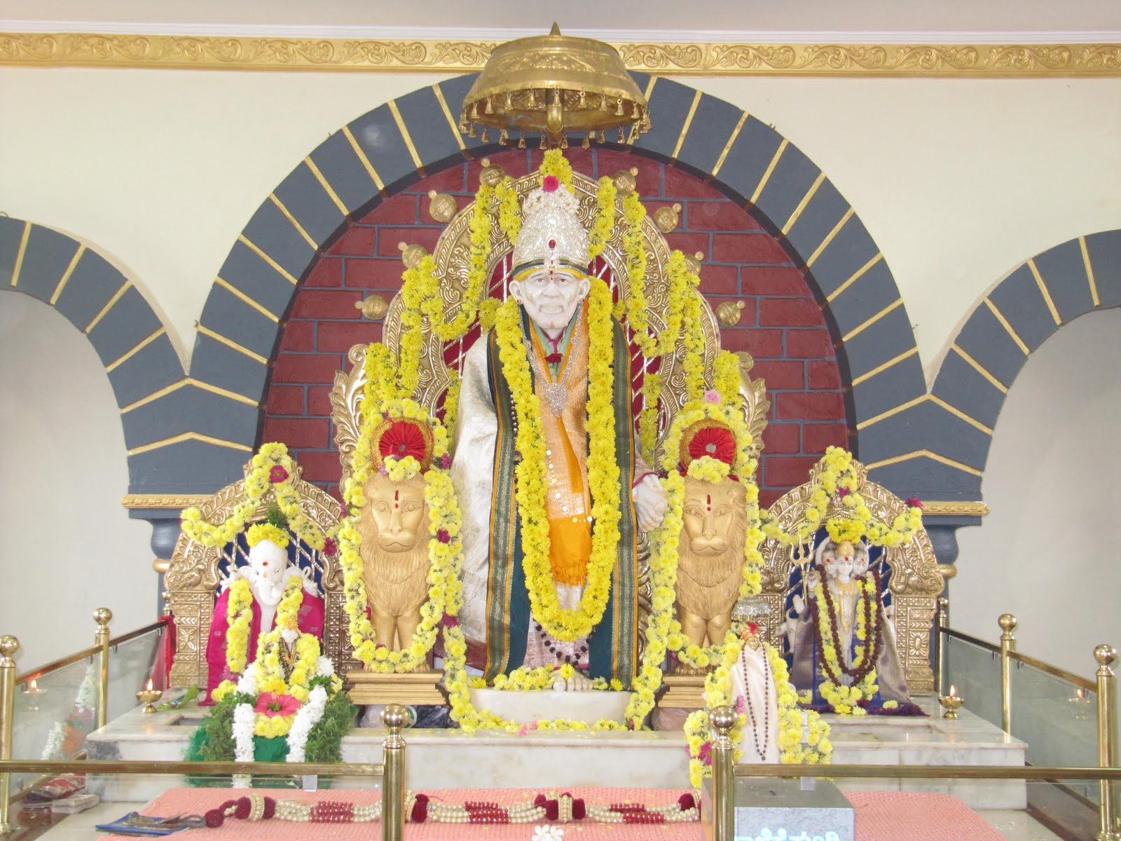 Sai Wallpaper: Mahalaya Amavasya Celebration at Shirdi Sai Baba Mandir ...