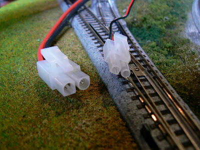 quinntopia - An N Scale blog: Unitrack Connectors