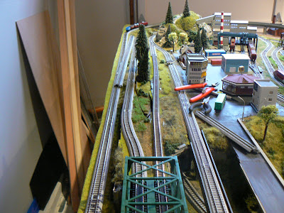 quinntopia - An N Scale blog: Flex Track with Roadbed (Unitrack Solution?)