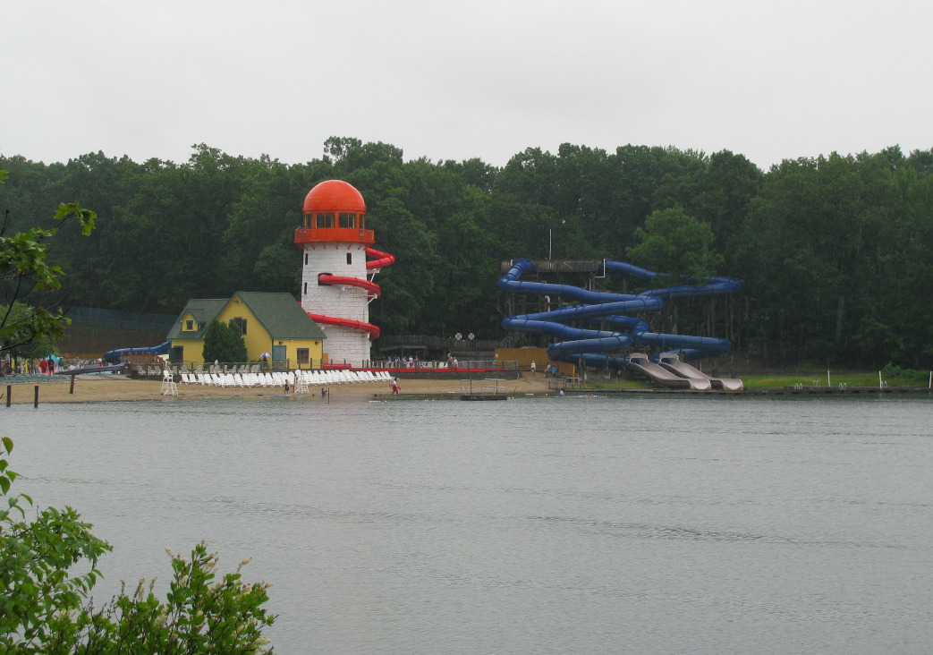 NewsPlusNotes: A Trip To New England's Family Theme Park - Part 2